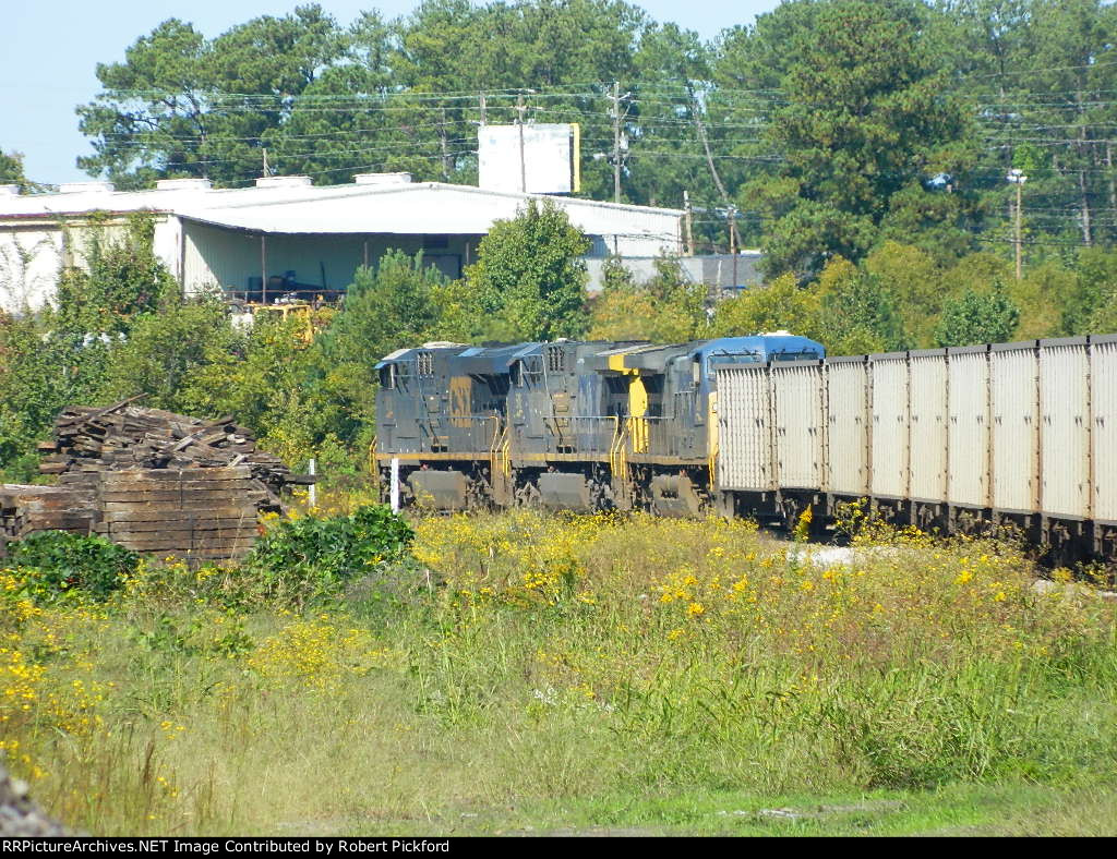 CSX 819(ES44AC) 516(AC44CW) 160(AC44CW)